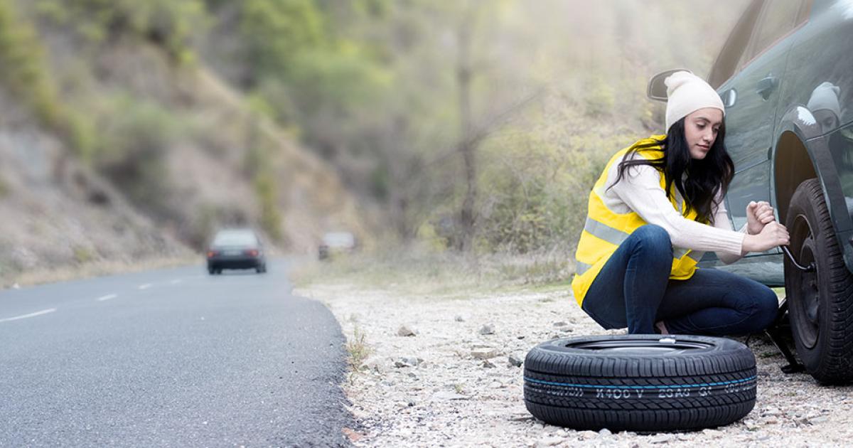 Installing a spare tire in seven easy steps | Promutuel Insurance